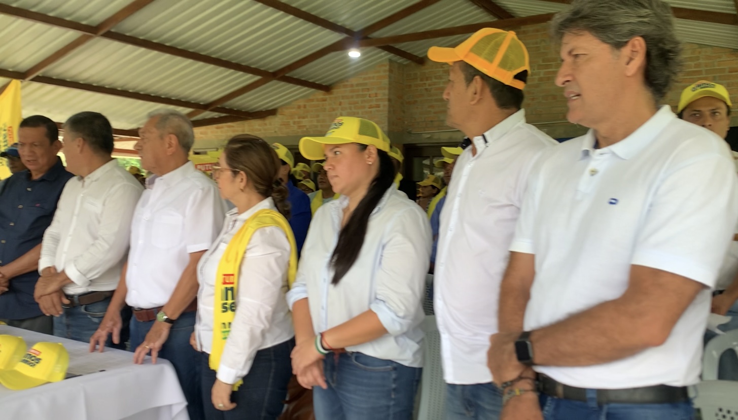 Conservadores en su totalidad cerraron filas para llevar a Jhon Molina ...